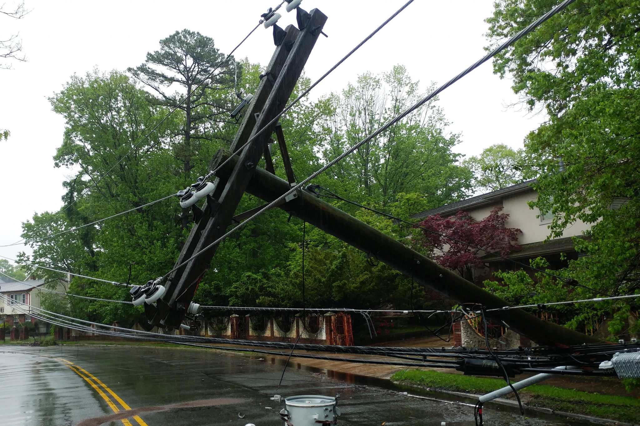 How to Fix Voltage Drops Due to Damaged Power Lines: Solutions and ...